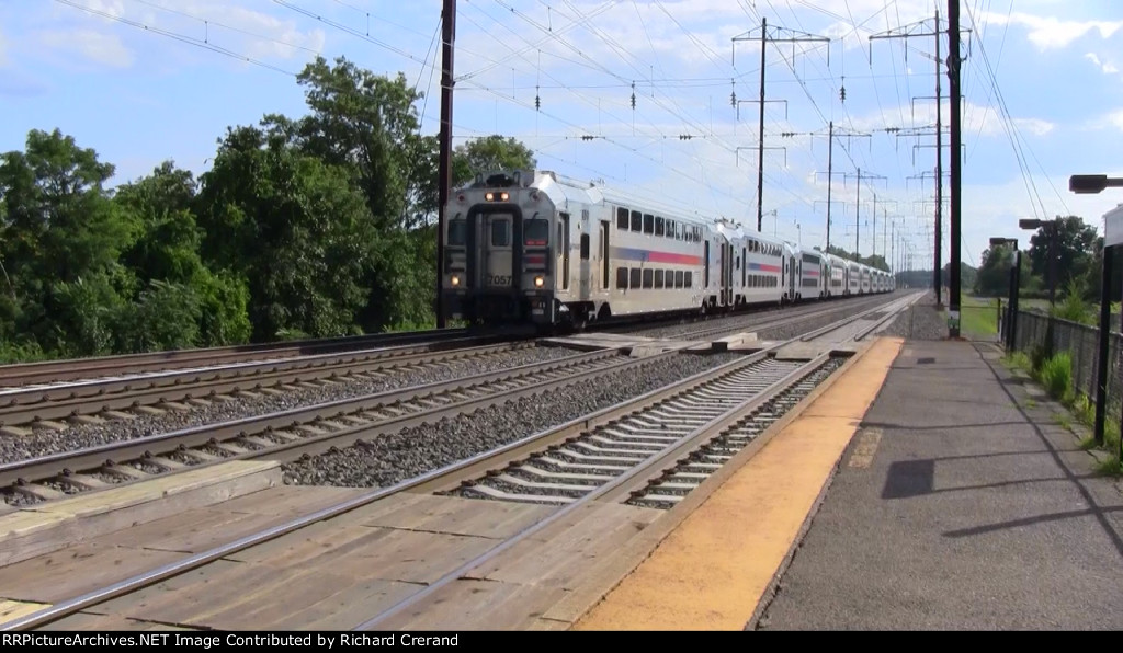 Cab Car 7057 Leading Train 7850